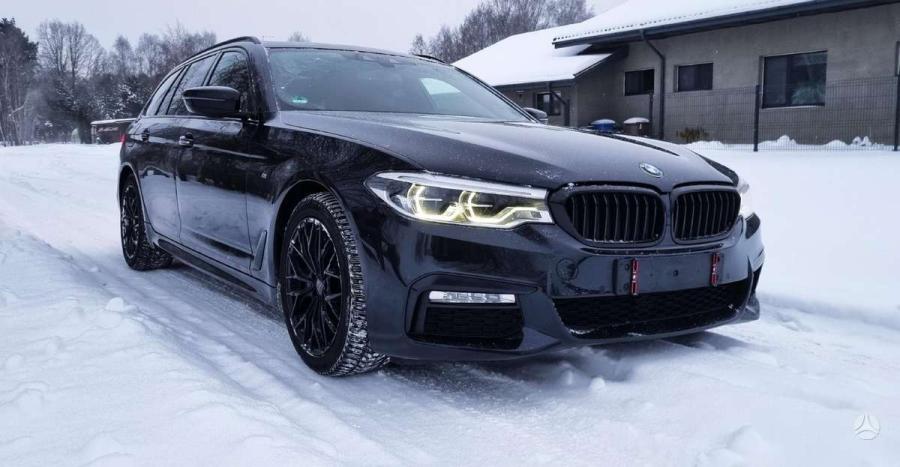 Melns BMW 530 2018 Šauļi, ar dzinēja tilpumu 2.99 L un nobraukumu 240 tūkst. km par 19490 €, foto 2 vietnē AUTOMOTO.COM.LV