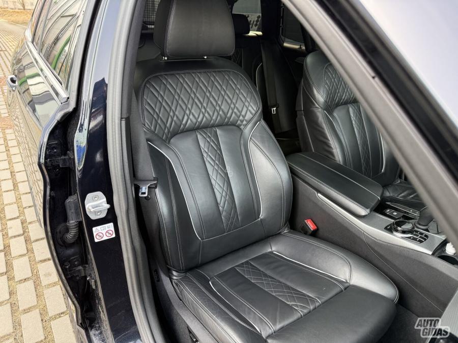 Black BMW 530 2018 in Vilnius, with an engine capacity of 3.00 L and mileage of 238 thousand km for 21500 €, photo 21 on AUTOMOTO.COM.LV