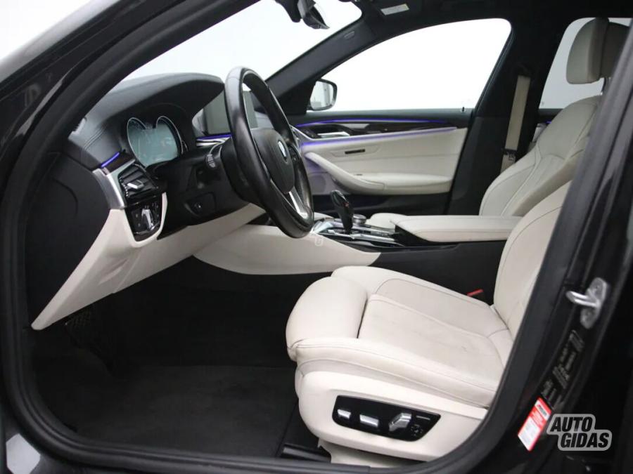 Black BMW 530 2018 in Vilnius, with an engine capacity of 2.00 L and mileage of 159 thousand km for 22199 €, photo 5 on AUTOMOTO.COM.LV