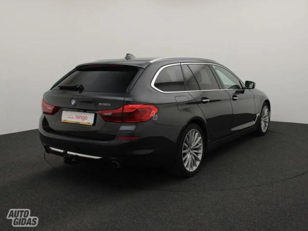 Black BMW 530 2018 in Vilnius, with an engine capacity of 2.00 L and mileage of 159 thousand km for 22199 €, photo 8 on AUTOMOTO.COM.LV