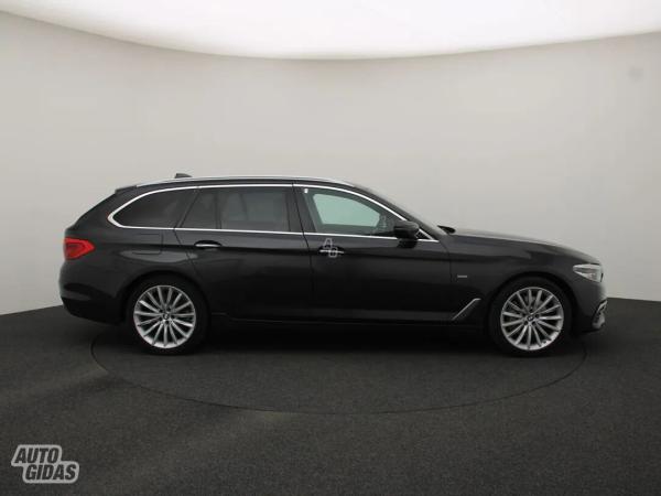 Black BMW 530 2018 in Vilnius, with an engine capacity of 2.00 L and mileage of 159 thousand km for 22199 €, photo 9 on AUTOMOTO.COM.LV