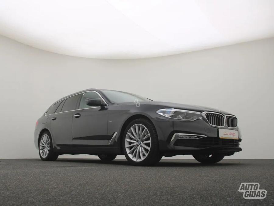 Black BMW 530 2018 in Vilnius, with an engine capacity of 2.00 L and mileage of 159 thousand km for 22199 €, photo 12 on AUTOMOTO.COM.LV