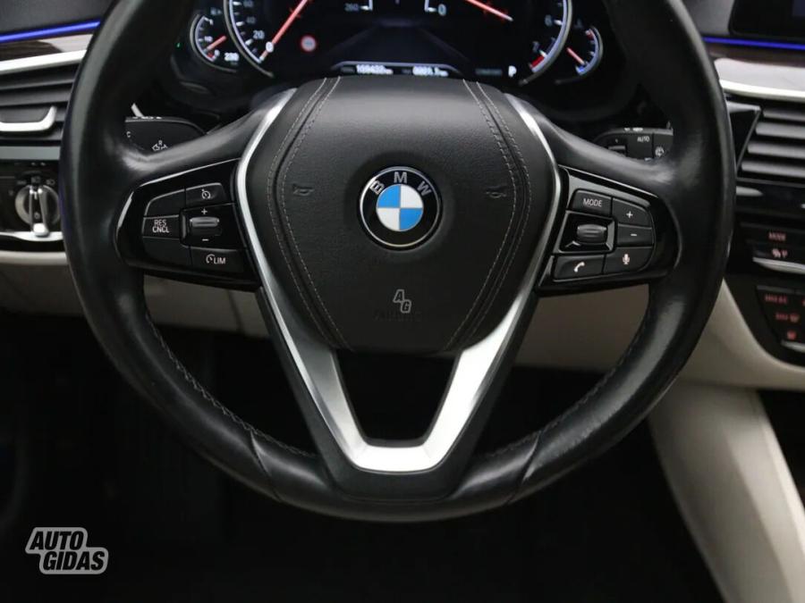 Black BMW 530 2018 in Vilnius, with an engine capacity of 2.00 L and mileage of 159 thousand km for 22199 €, photo 19 on AUTOMOTO.COM.LV