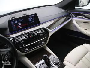 Black BMW 530 2018 in Vilnius, with an engine capacity of 2.00 L and mileage of 159 thousand km for 22199 €, photo 22 on AUTOMOTO.COM.LV