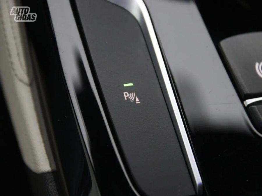 Black BMW 530 2018 in Vilnius, with an engine capacity of 2.00 L and mileage of 159 thousand km for 22199 €, photo 32 on AUTOMOTO.COM.LV