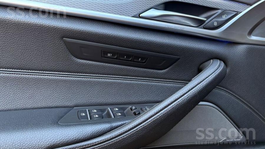 Melns BMW 530 2018 Rīga, ar dzinēja tilpumu 3.00 L un nobraukumu 275 tūkst. km par 20500 €, foto 16 vietnē AUTOMOTO.COM.LV