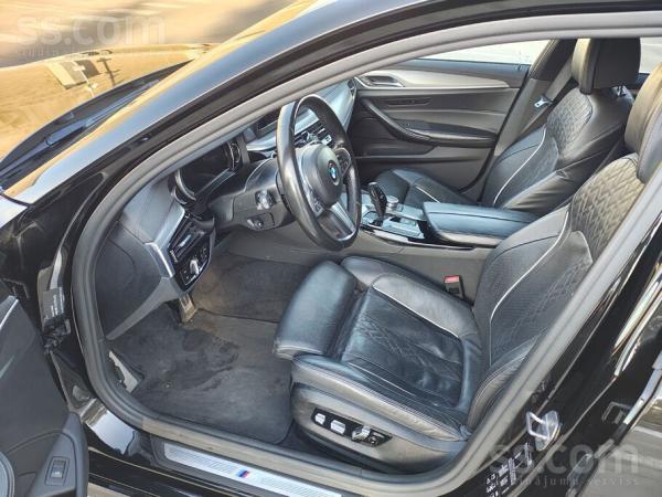Black BMW 530 2018 in Riga, with an engine capacity of 3.00 L and mileage of 209 thousand km for 21000 €, photo 3 on AUTOMOTO.COM.LV