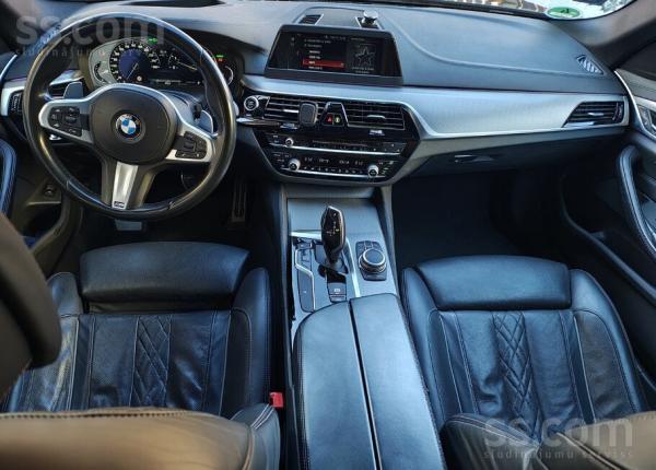 Black BMW 530 2018 in Riga, with an engine capacity of 3.00 L and mileage of 209 thousand km for 21000 €, photo 7 on AUTOMOTO.COM.LV