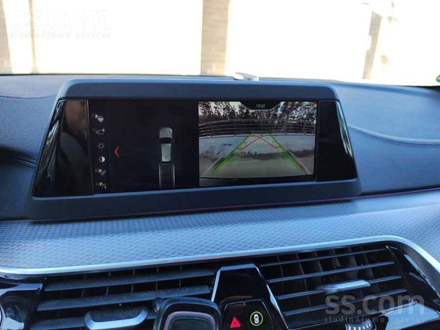 Black BMW 530 2018 in Riga, with an engine capacity of 3.00 L and mileage of 209 thousand km for 21000 €, photo 13 on AUTOMOTO.COM.LV