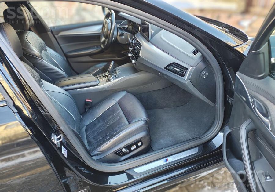 Black BMW 530 2018 in Riga, with an engine capacity of 3.00 L and mileage of 209 thousand km for 21000 €, photo 18 on AUTOMOTO.COM.LV
