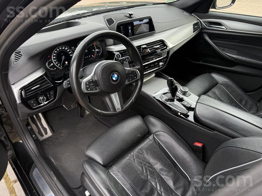 Black BMW 530 2018 in Riga, with an engine capacity of 3.00 L and mileage of 209 thousand km for 21000 €, photo 23 on AUTOMOTO.COM.LV