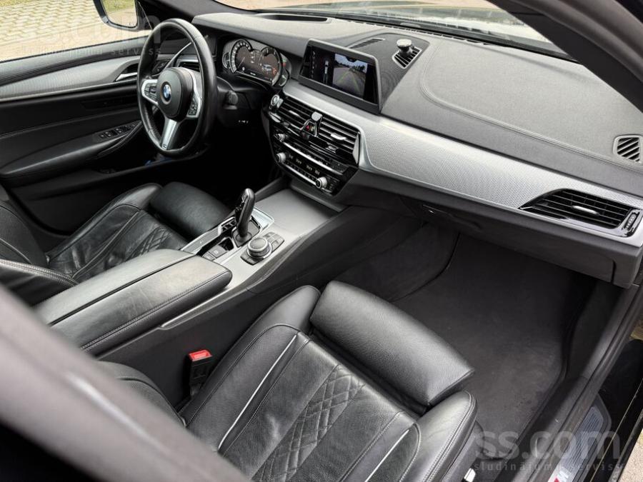Black BMW 530 2018 in Riga, with an engine capacity of 3.00 L and mileage of 209 thousand km for 21000 €, photo 25 on AUTOMOTO.COM.LV