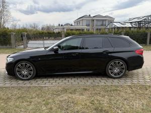 Black BMW 530 2018 in Riga, with an engine capacity of 3.00 L and mileage of 209 thousand km for 21000 €, photo 33 on AUTOMOTO.COM.LV