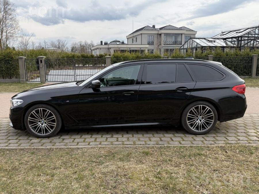 Black BMW 530 2018 in Riga, with an engine capacity of 3.00 L and mileage of 209 thousand km for 21000 €, photo 33 on AUTOMOTO.COM.LV