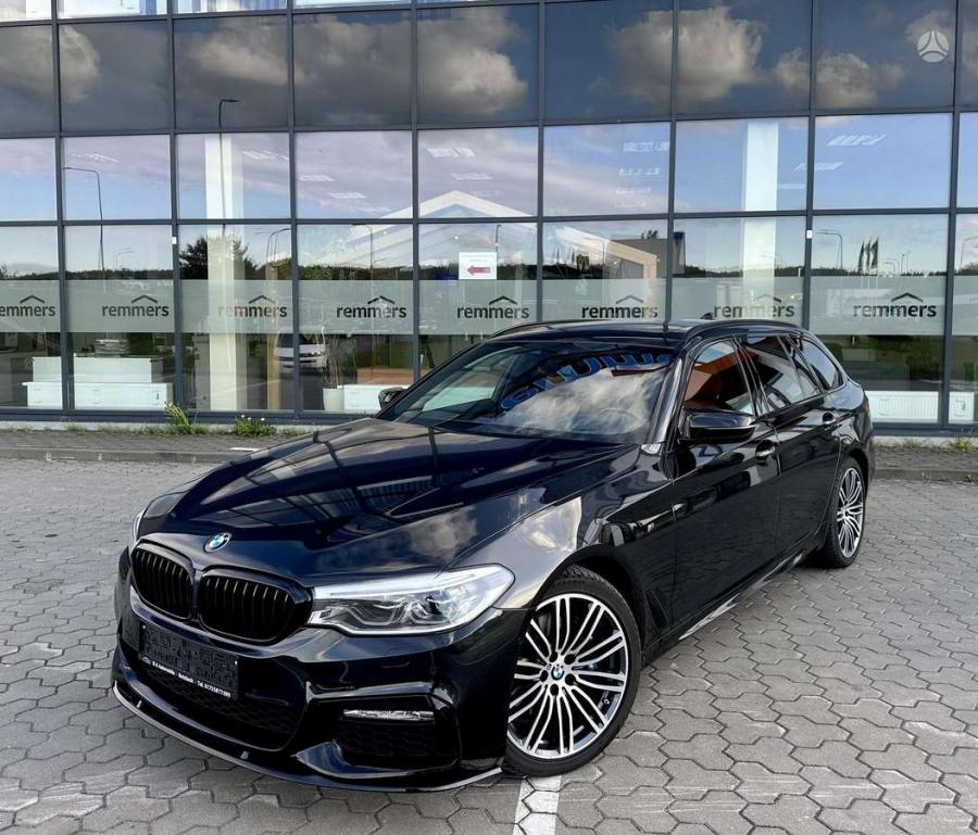 Black BMW 530 2018 in Vilnius, with an engine capacity of 2.99 L and mileage of 283 thousand km for 19499 €, photo 1 on AUTOMOTO.COM.LV