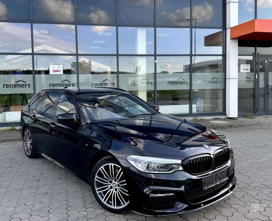 Black BMW 530 2018 in Vilnius, with an engine capacity of 2.99 L and mileage of 283 thousand km for 19499 €, photo 3 on AUTOMOTO.COM.LV