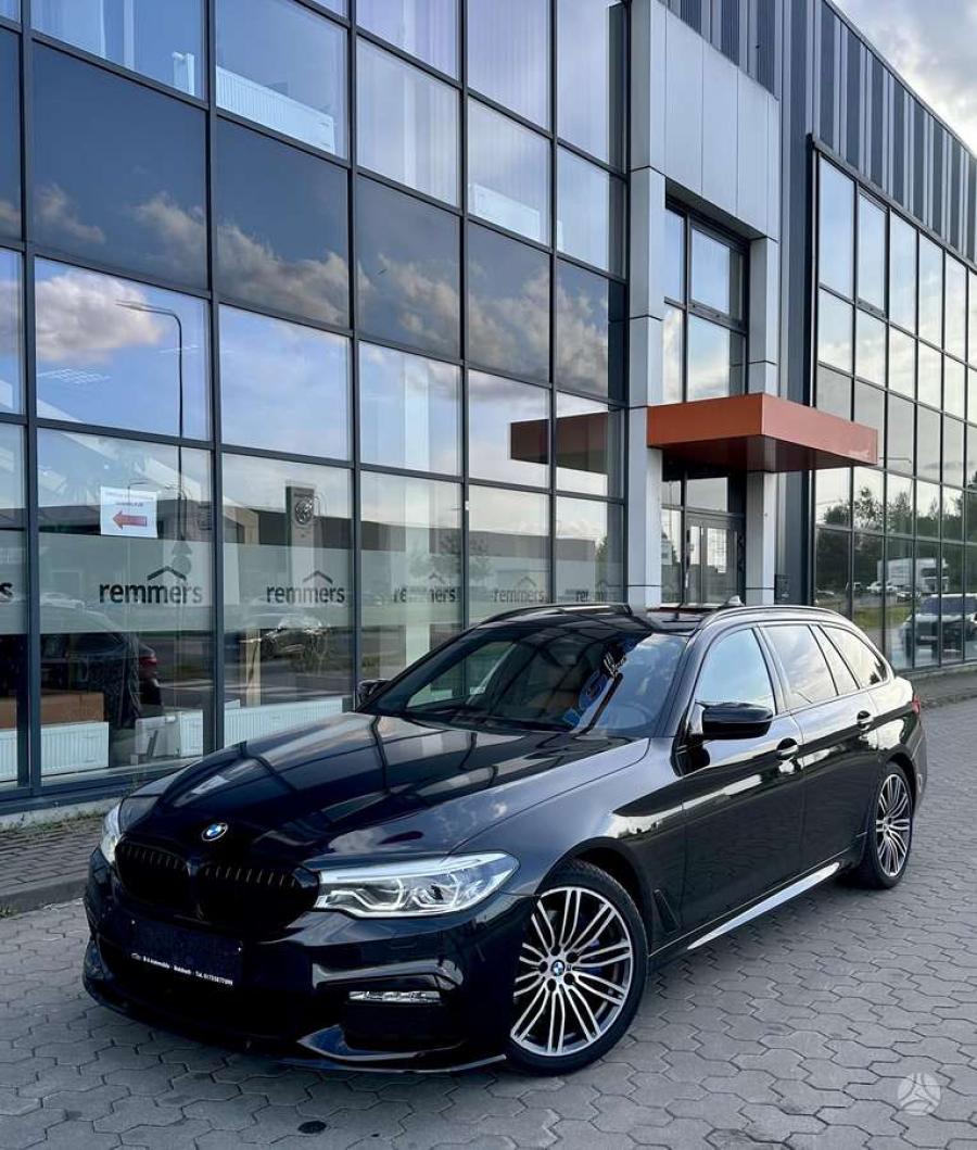 Black BMW 530 2018 in Vilnius, with an engine capacity of 2.99 L and mileage of 283 thousand km for 19499 €, photo 10 on AUTOMOTO.COM.LV