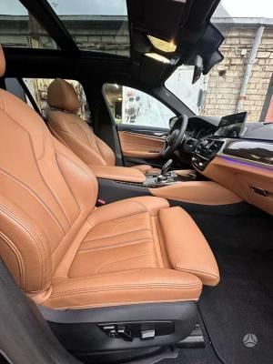 Black BMW 530 2018 in Vilnius, with an engine capacity of 2.99 L and mileage of 283 thousand km for 19499 €, photo 22 on AUTOMOTO.COM.LV