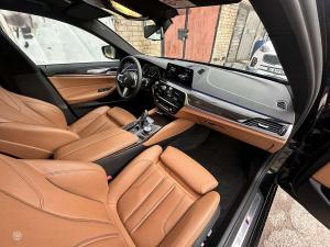 Black BMW 530 2018 in Vilnius, with an engine capacity of 2.99 L and mileage of 283 thousand km for 19499 €, photo 24 on AUTOMOTO.COM.LV