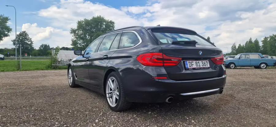 Black BMW 530 2018 in Daugavpils, with an engine capacity of 3.00 L and mileage of 260 thousand km for 18950 €, photo 4 on AUTOMOTO.COM.LV
