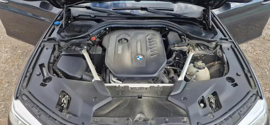 Black BMW 530 2018 in Daugavpils, with an engine capacity of 3.00 L and mileage of 260 thousand km for 18950 €, photo 25 on AUTOMOTO.COM.LV