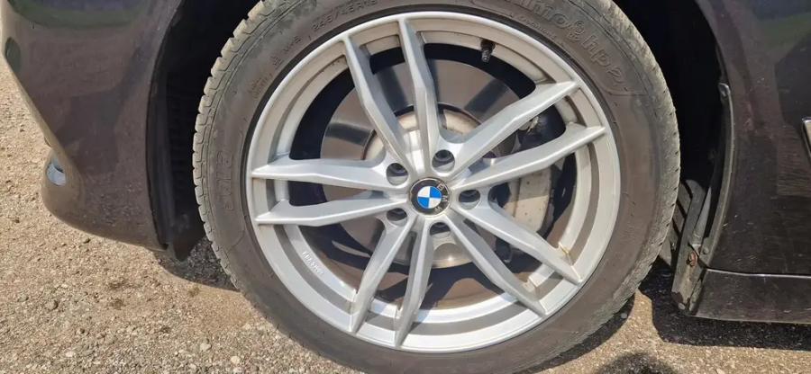 Black BMW 530 2018 in Daugavpils, with an engine capacity of 3.00 L and mileage of 260 thousand km for 18950 €, photo 27 on AUTOMOTO.COM.LV