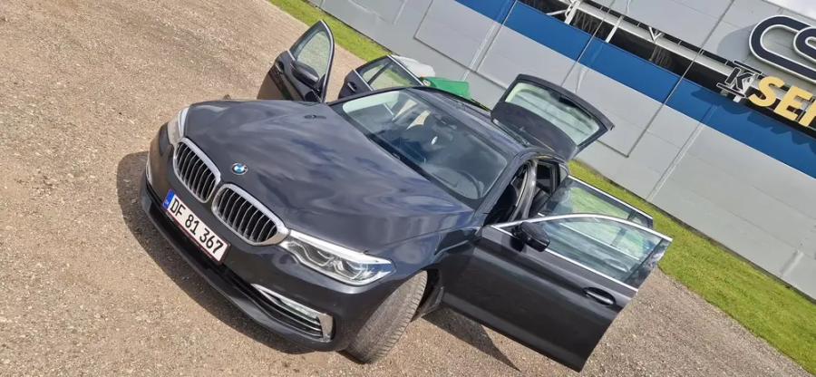 Black BMW 530 2018 in Daugavpils, with an engine capacity of 3.00 L and mileage of 260 thousand km for 18950 €, photo 34 on AUTOMOTO.COM.LV