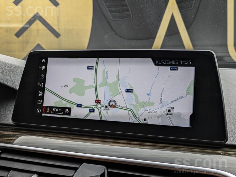 Black BMW 530 2018 in Tukums, with an engine capacity of 2.00 L and mileage of 166 thousand km for 21990 €, photo 11 on AUTOMOTO.COM.LV