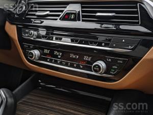 Black BMW 530 2018 in Tukums, with an engine capacity of 2.00 L and mileage of 166 thousand km for 21990 €, photo 19 on AUTOMOTO.COM.LV