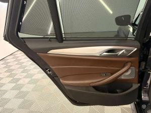 Melns BMW 530 2018 Marijampole, ar dzinēja tilpumu 2.99 L un nobraukumu 221 tūkst. km par 24850 €, foto 8 vietnē AUTOMOTO.COM.LV