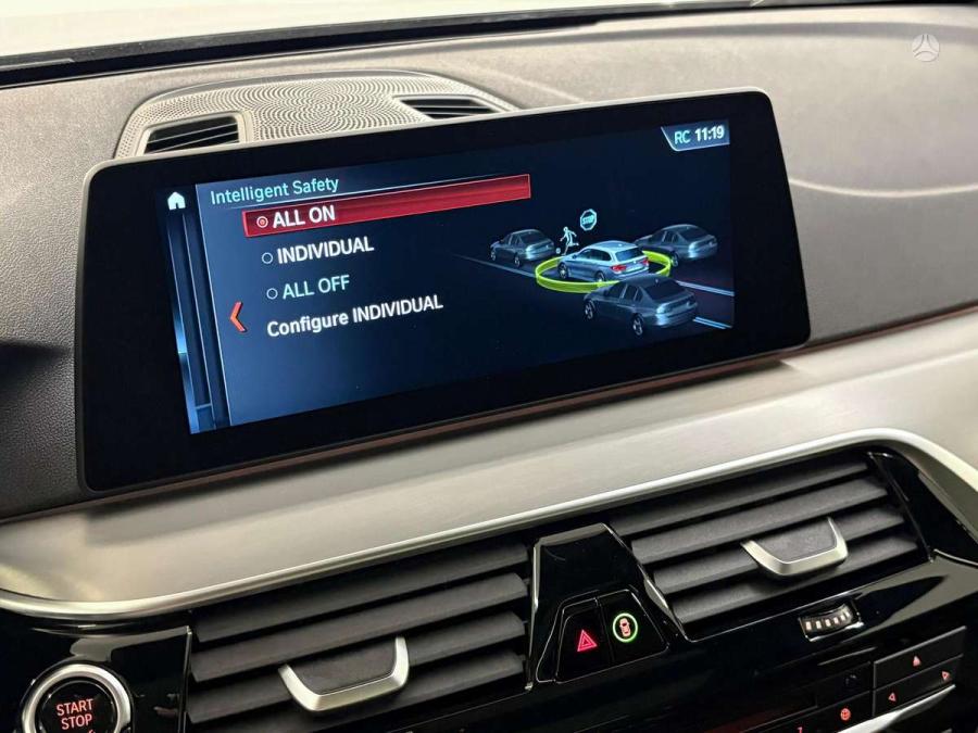 Melns BMW 530 2018 Marijampole, ar dzinēja tilpumu 2.99 L un nobraukumu 221 tūkst. km par 24850 €, foto 22 vietnē AUTOMOTO.COM.LV