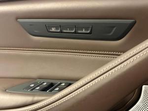 Melns BMW 530 2018 Marijampole, ar dzinēja tilpumu 2.99 L un nobraukumu 221 tūkst. km par 24850 €, foto 39 vietnē AUTOMOTO.COM.LV