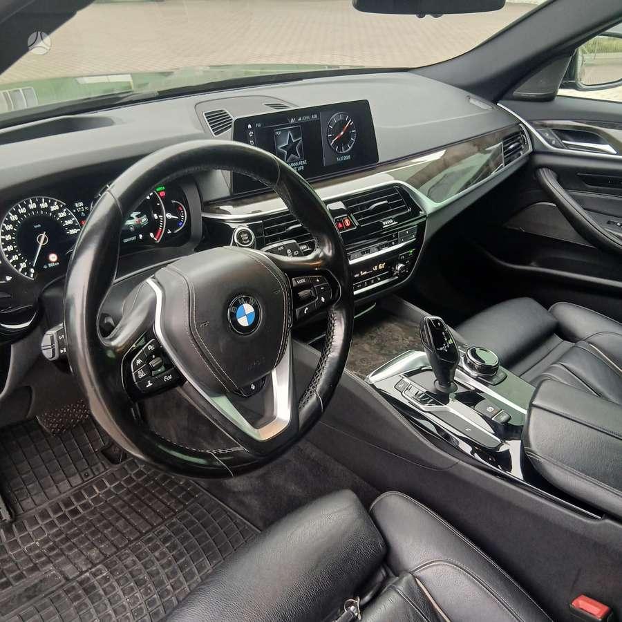 Melns BMW 530 2018 Panevēža, ar dzinēja tilpumu 2.99 L un nobraukumu 300 tūkst. km par 20500 €, foto 9 vietnē AUTOMOTO.COM.LV