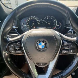 Melns BMW 530 2018 Panevēža, ar dzinēja tilpumu 2.99 L un nobraukumu 300 tūkst. km par 20500 €, foto 12 vietnē AUTOMOTO.COM.LV