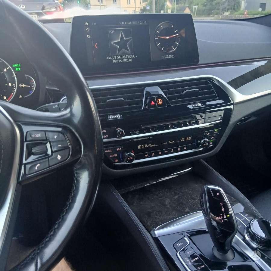 Melns BMW 530 2018 Panevēža, ar dzinēja tilpumu 2.99 L un nobraukumu 300 tūkst. km par 20500 €, foto 14 vietnē AUTOMOTO.COM.LV