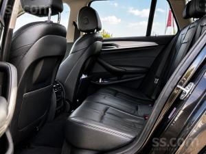 Black BMW 530 2018 in Riga, with an engine capacity of 3.00 L and mileage of 275 thousand km for 17900 €, photo 15 on AUTOMOTO.COM.LV