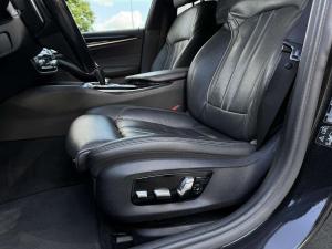 Melns BMW 530 2018 Rokiškis, ar dzinēja tilpumu 2.99 L un nobraukumu 318 tūkst. km par 14500 €, foto 17 vietnē AUTOMOTO.COM.LV