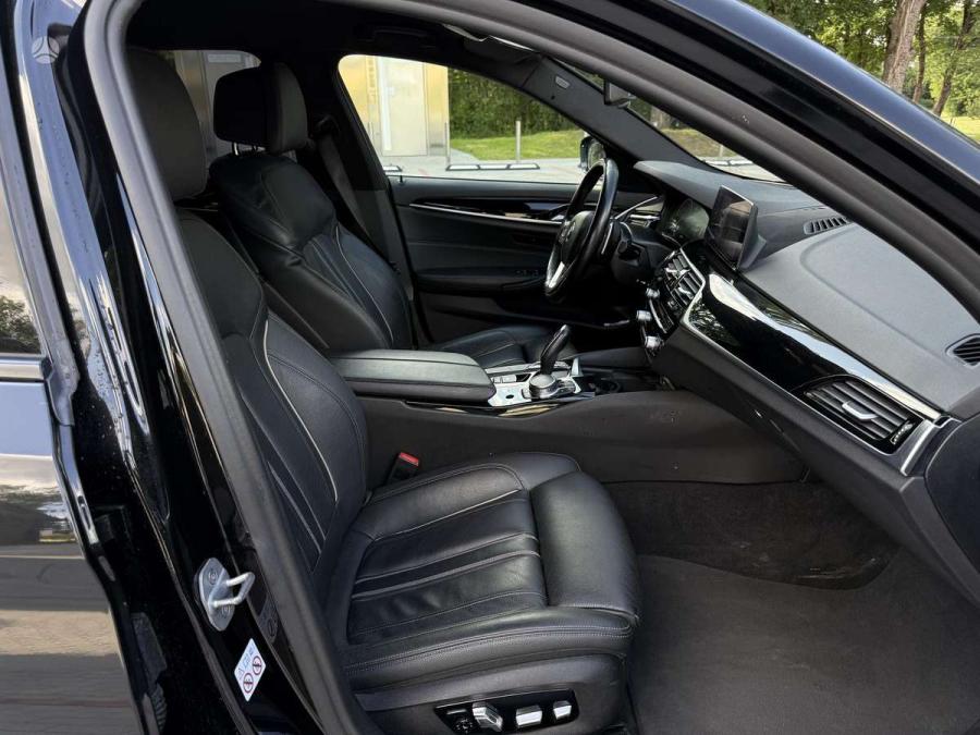 Melns BMW 530 2018 Rokiškis, ar dzinēja tilpumu 2.99 L un nobraukumu 318 tūkst. km par 14500 €, foto 26 vietnē AUTOMOTO.COM.LV