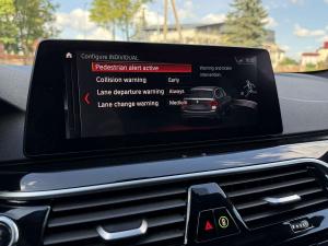 Melns BMW 530 2018 Rokiškis, ar dzinēja tilpumu 2.99 L un nobraukumu 318 tūkst. km par 14500 €, foto 33 vietnē AUTOMOTO.COM.LV