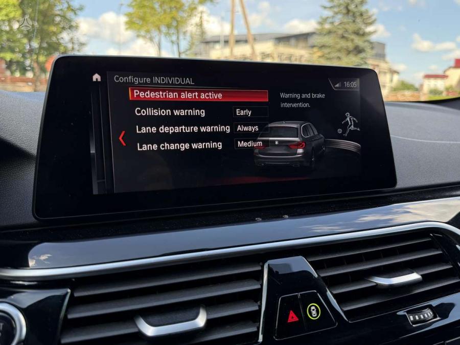 Melns BMW 530 2018 Rokiškis, ar dzinēja tilpumu 2.99 L un nobraukumu 318 tūkst. km par 14500 €, foto 33 vietnē AUTOMOTO.COM.LV