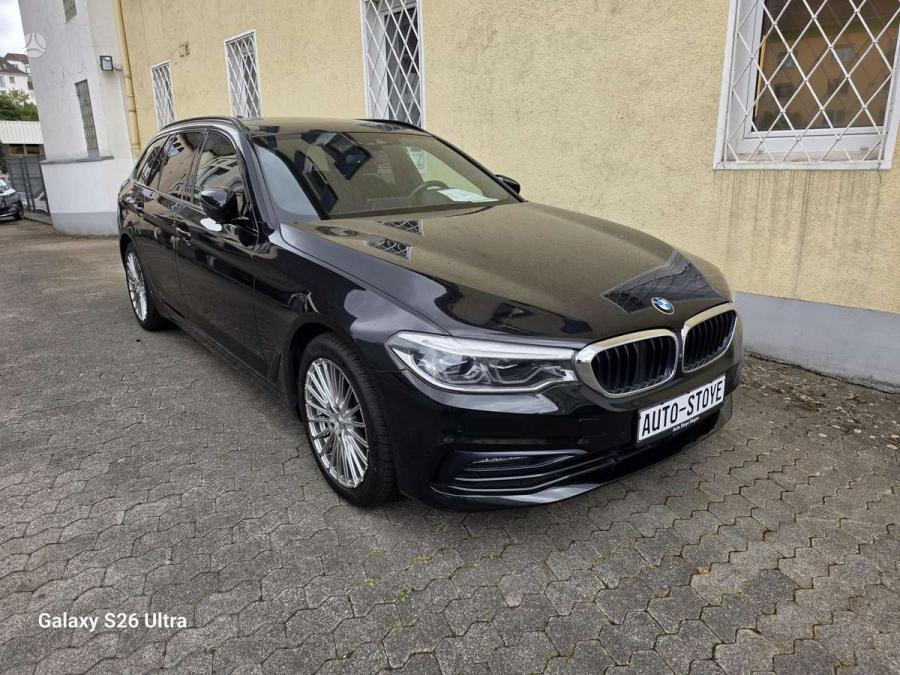 Black BMW 530 2018 in Marijampole, with an engine capacity of 2.99 L and mileage of 326 thousand km for 15000 €, photo 1 on AUTOMOTO.COM.LV