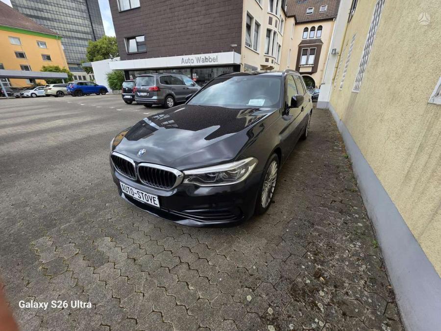 Black BMW 530 2018 in Marijampole, with an engine capacity of 2.99 L and mileage of 326 thousand km for 15000 €, photo 3 on AUTOMOTO.COM.LV