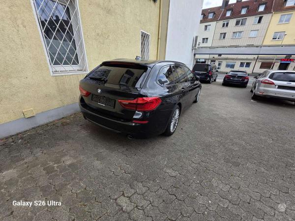 Black BMW 530 2018 in Marijampole, with an engine capacity of 2.99 L and mileage of 326 thousand km for 15000 €, photo 3 on AUTOMOTO.COM.LV