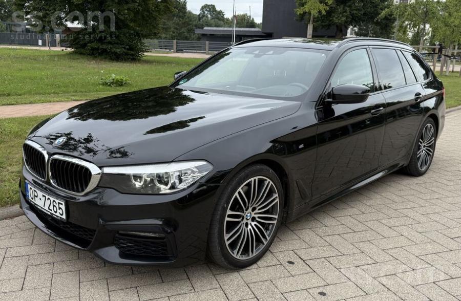 Black BMW 530 2018 in Riga, with an engine capacity of 3.00 L and mileage of 211 thousand km for 19300 €, photo 1 on AUTOMOTO.COM.LV