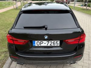 Black BMW 530 2018 in Riga, with an engine capacity of 3.00 L and mileage of 211 thousand km for 19300 €, photo 3 on AUTOMOTO.COM.LV