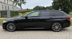 Black BMW 530 2018 in Riga, with an engine capacity of 3.00 L and mileage of 211 thousand km for 19300 €, photo 18 on AUTOMOTO.COM.LV