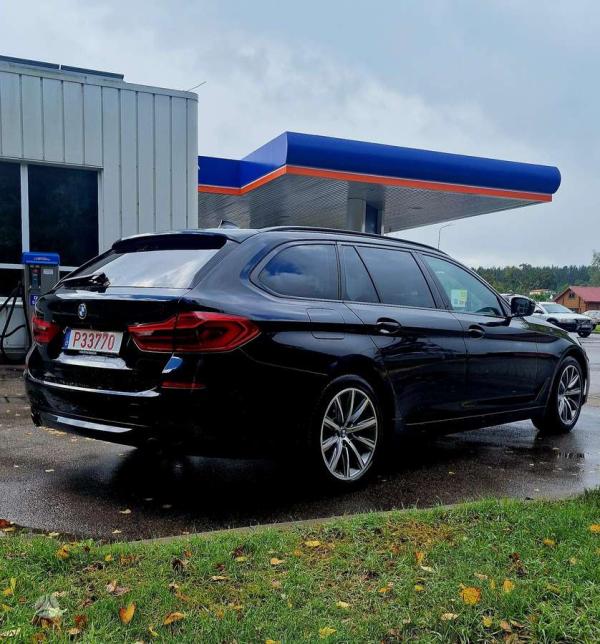 Melns BMW 530 2018 Viļņa, ar dzinēja tilpumu 2.99 L un nobraukumu 228 tūkst. km par 19650 €, foto 4 vietnē AUTOMOTO.COM.LV