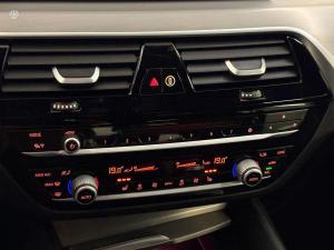 Black BMW 530 2018 in Marijampole, with an engine capacity of 2.99 L and mileage of 264 thousand km for 18999 €, photo 6 on AUTOMOTO.COM.LV