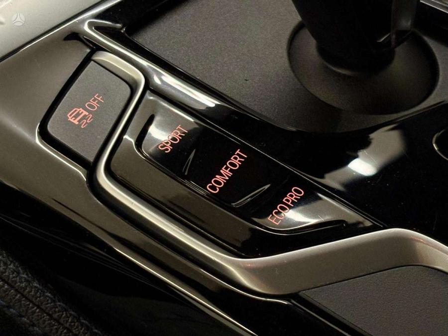 Black BMW 530 2018 in Marijampole, with an engine capacity of 2.99 L and mileage of 264 thousand km for 18999 €, photo 33 on AUTOMOTO.COM.LV