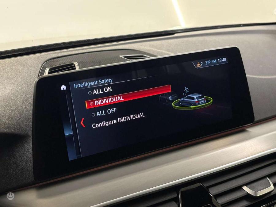 Black BMW 530 2018 in Marijampole, with an engine capacity of 2.99 L and mileage of 264 thousand km for 18999 €, photo 34 on AUTOMOTO.COM.LV